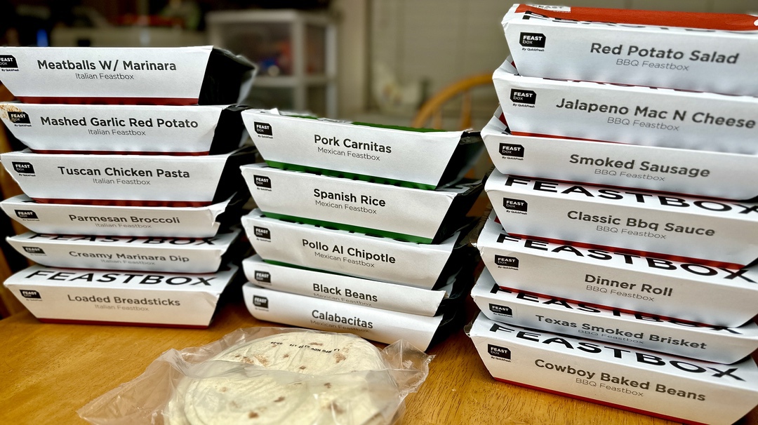 Enjoy Dinnertime and Feed Families with FEASTbox Meals